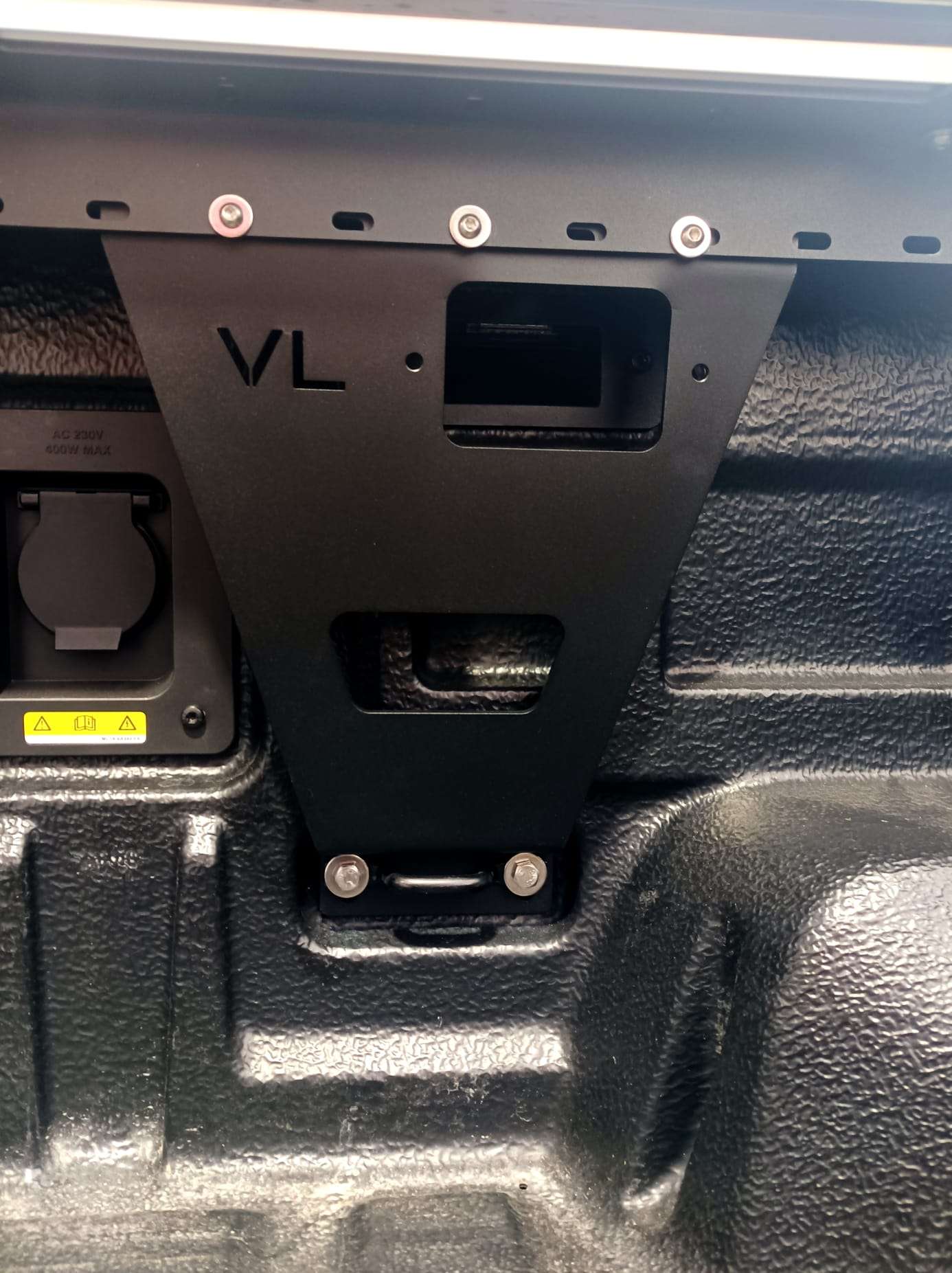 Reforço das Cortinas da Caixa de Carga "VL Engineering" Ford Ranger ...